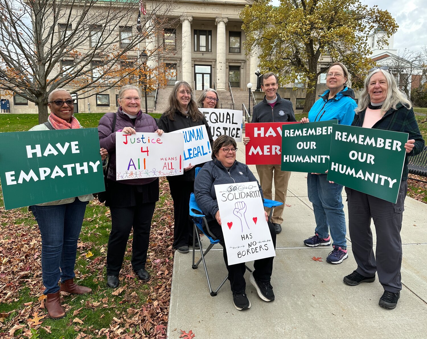 Faith leaders hold caravan and gathering to offer support to immigrant ...