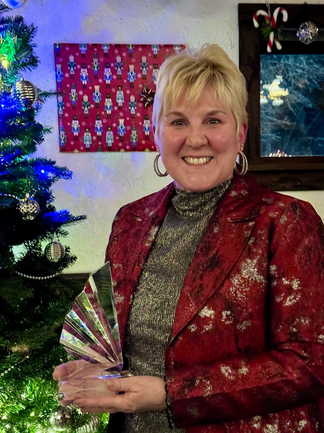 Lynne Freda earns Pike-Wayne ‘Realtor of the Year’ Award - Sullivan ...