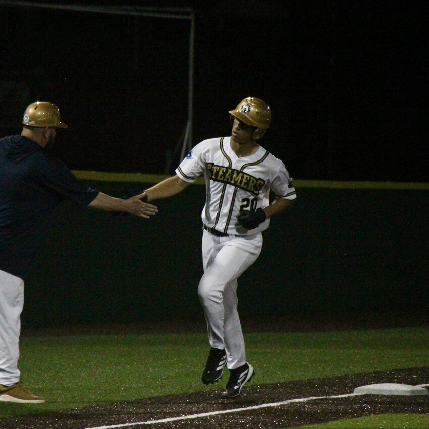 Sedalia Steamers combine home runs, small ball to beat Grand Island ...