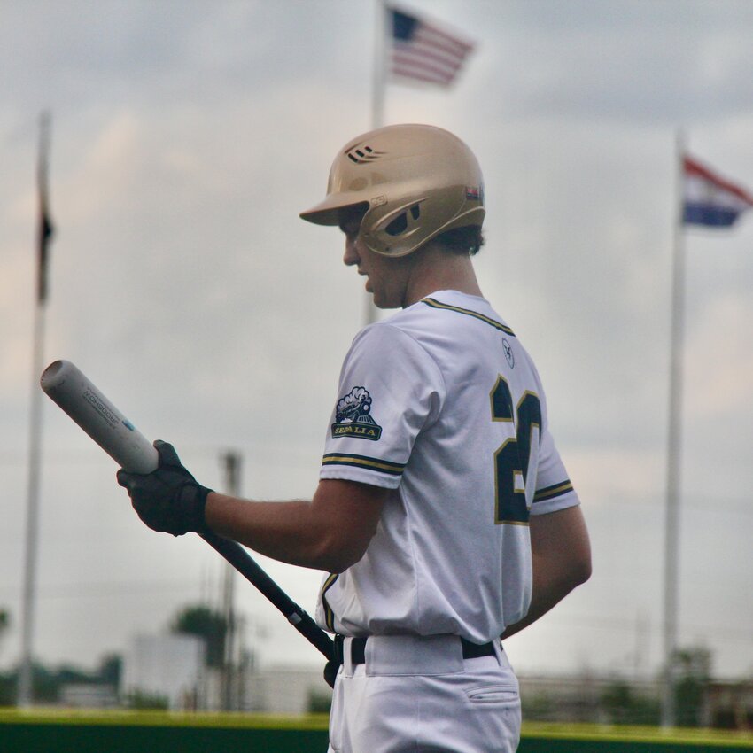 Sedalia Steamers combine home runs, small ball to beat Grand Island ...
