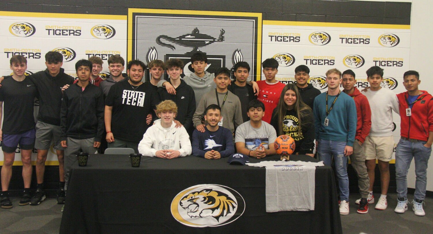 S-C soccer trio signs with State Fair | Sedalia Democrat