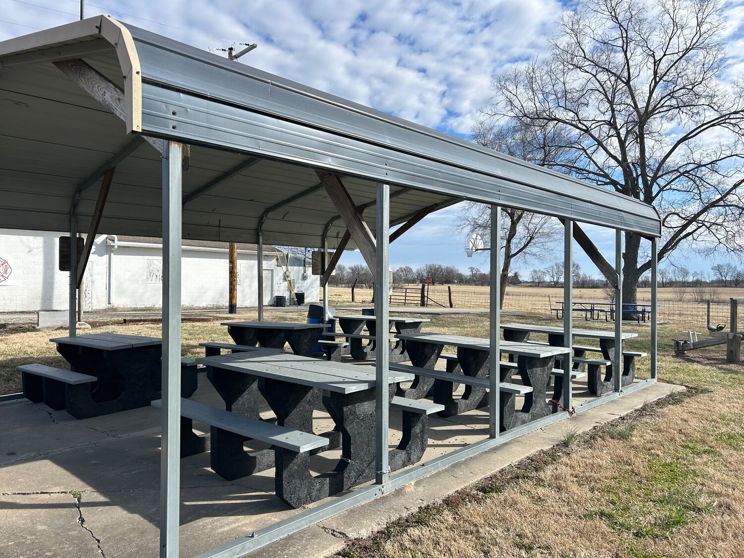 PHOTOS: DNR grant buys four new picnic tables in La Monte | Sedalia ...