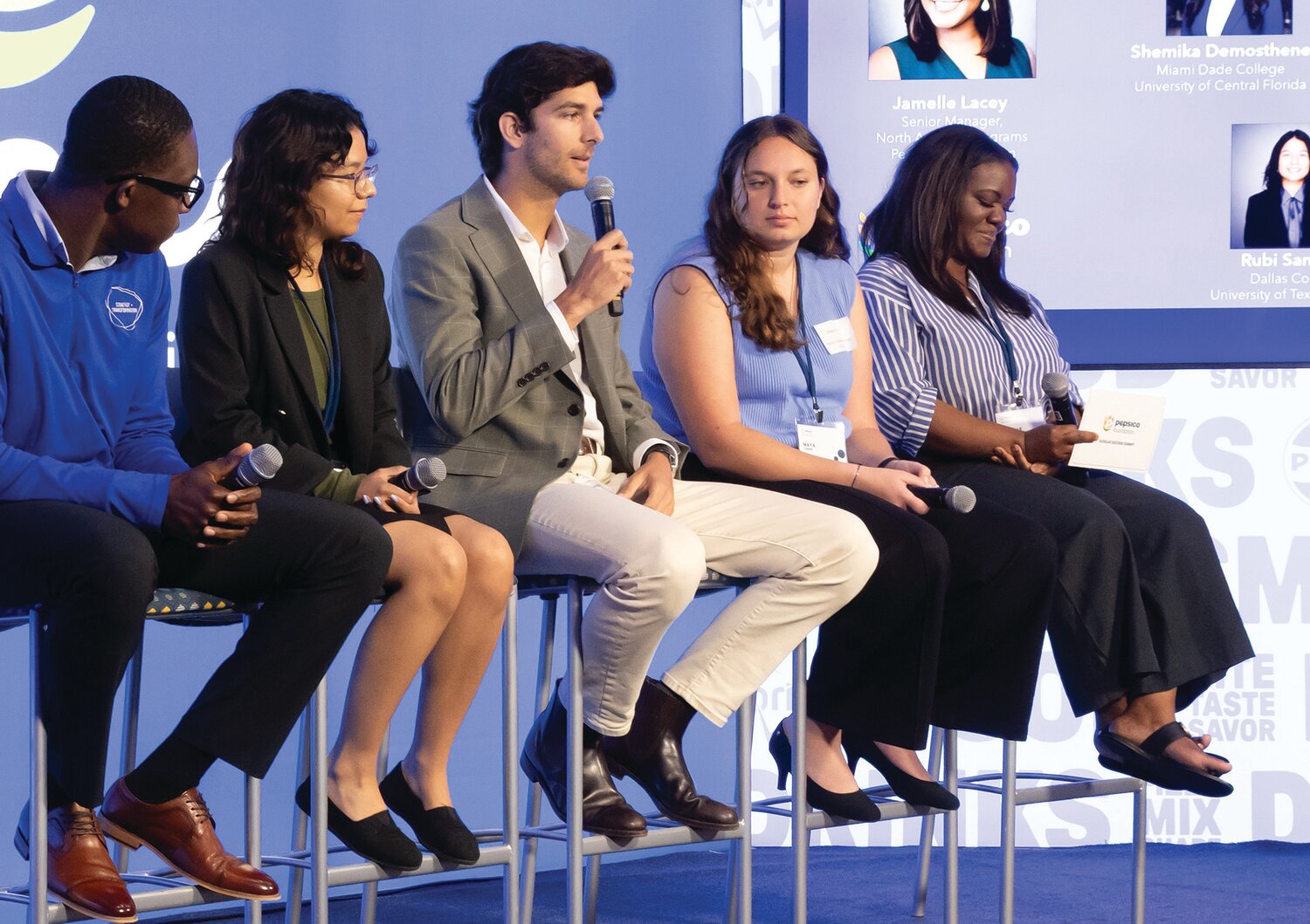 Building Resilience: 3 Ways Businesses Can Support Local Communities ...