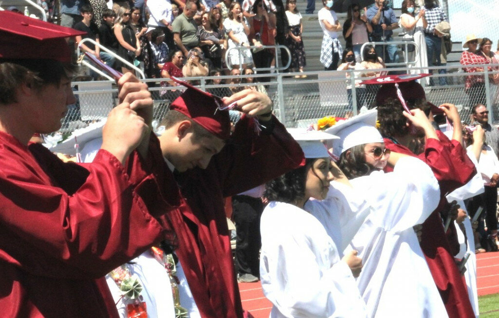 AHS celebrates historic 2021 graduates - The Alamosa News