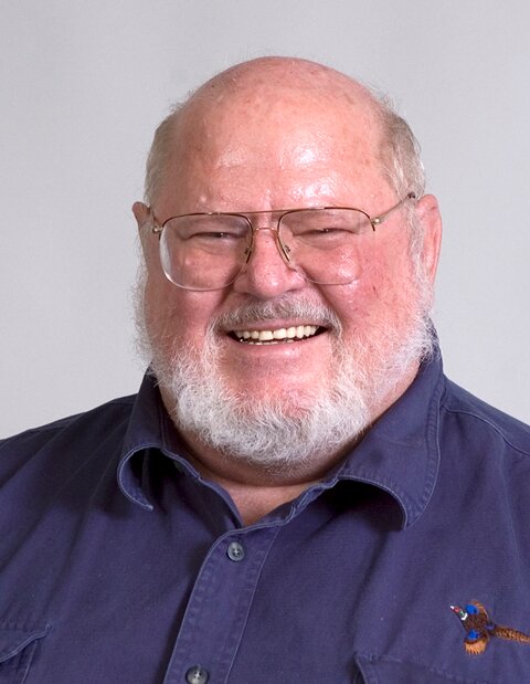 Professor Lyell looks back on impressive career - The Alamosa News