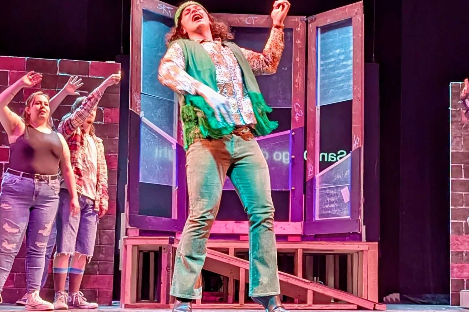 Airness- an energetic comedy with a feel good message - The Alamosa News