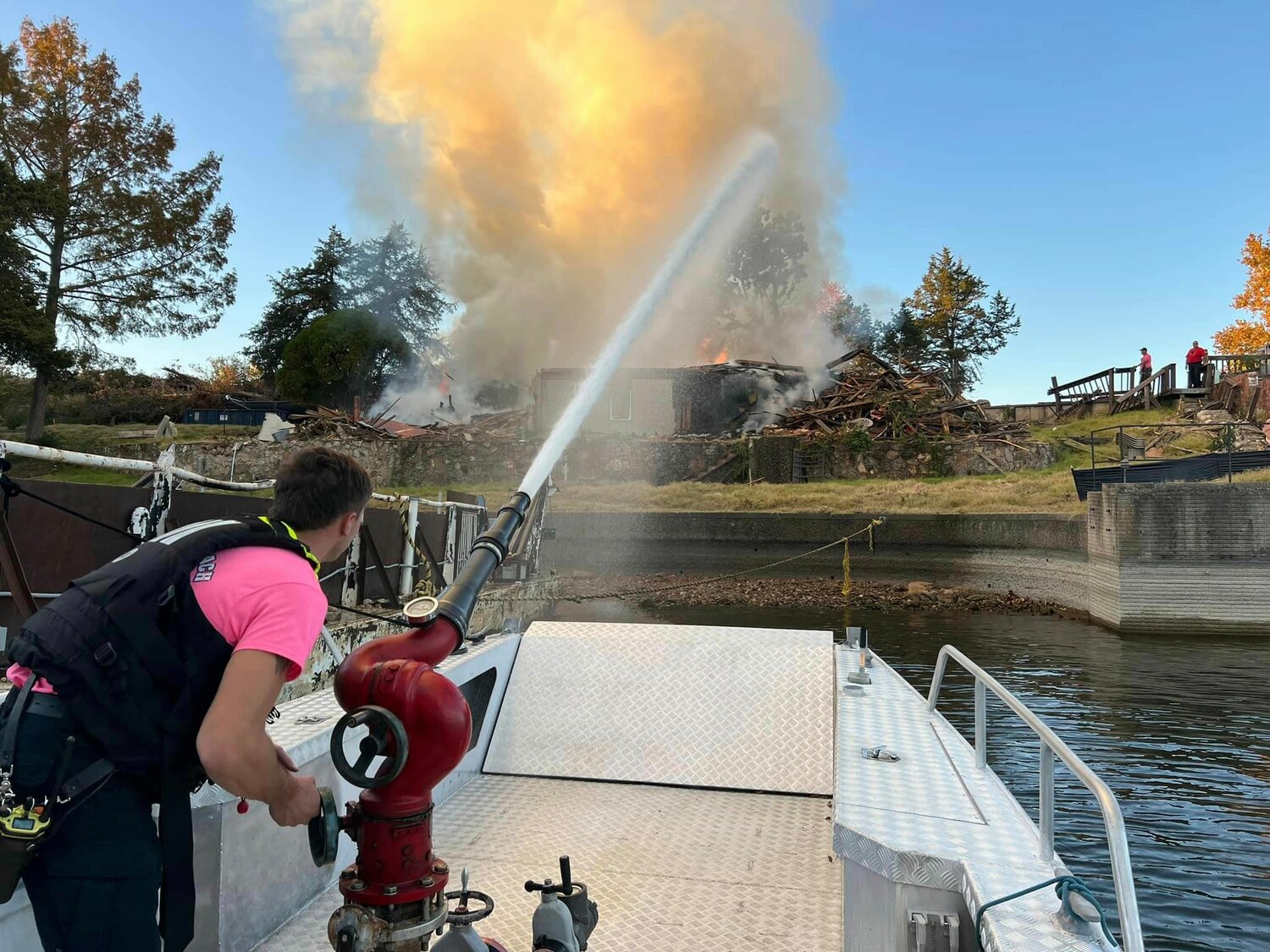 Fire finishes demolition of building in Sunrise Beach - The Lake Sun