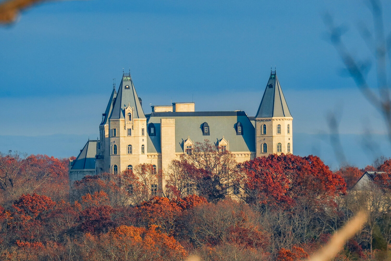 Day Trippin' The Fourth Largest Residence in America - The Lake Sun