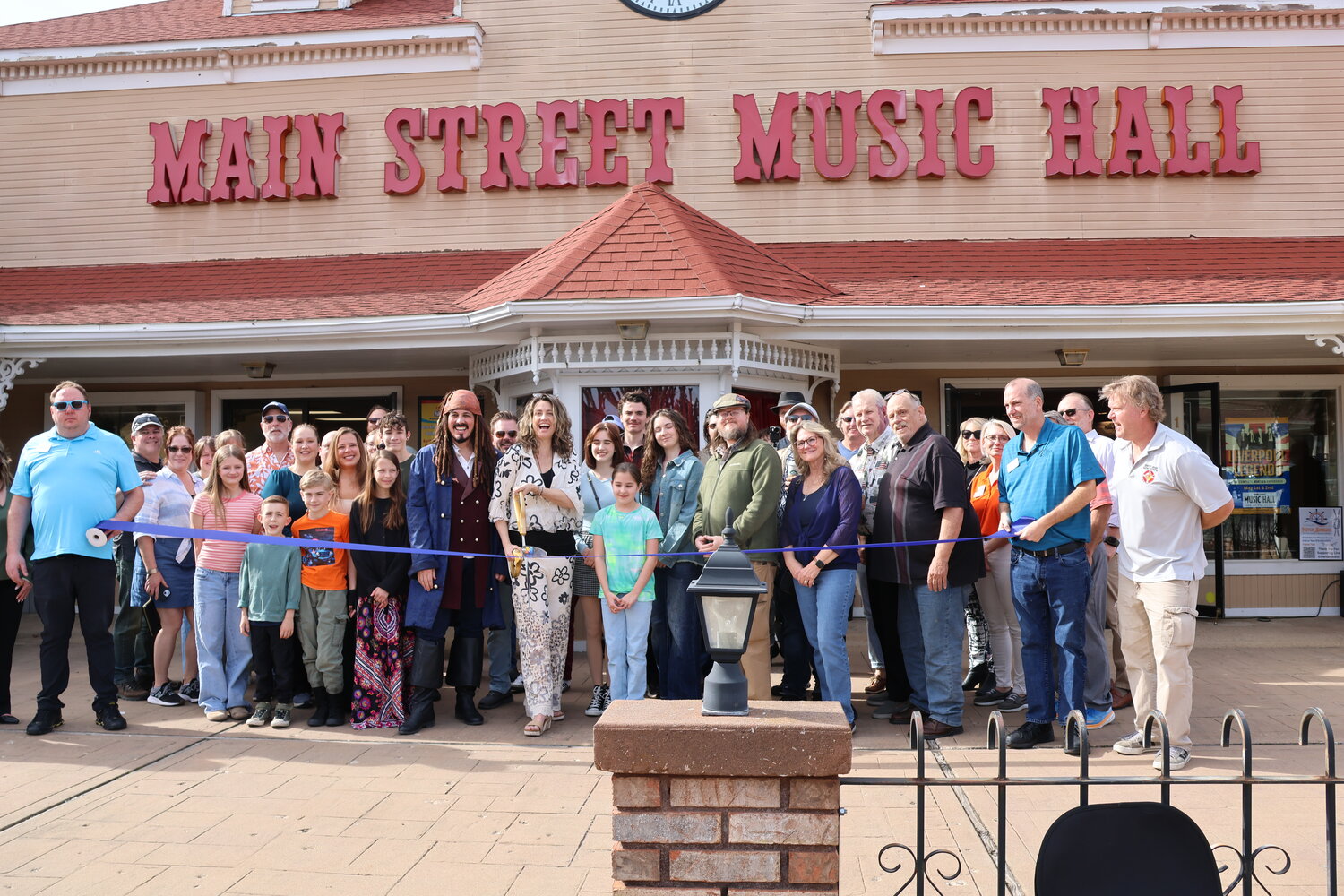 New management hosts ribbon cutting for Main Street Music Hall - The ...