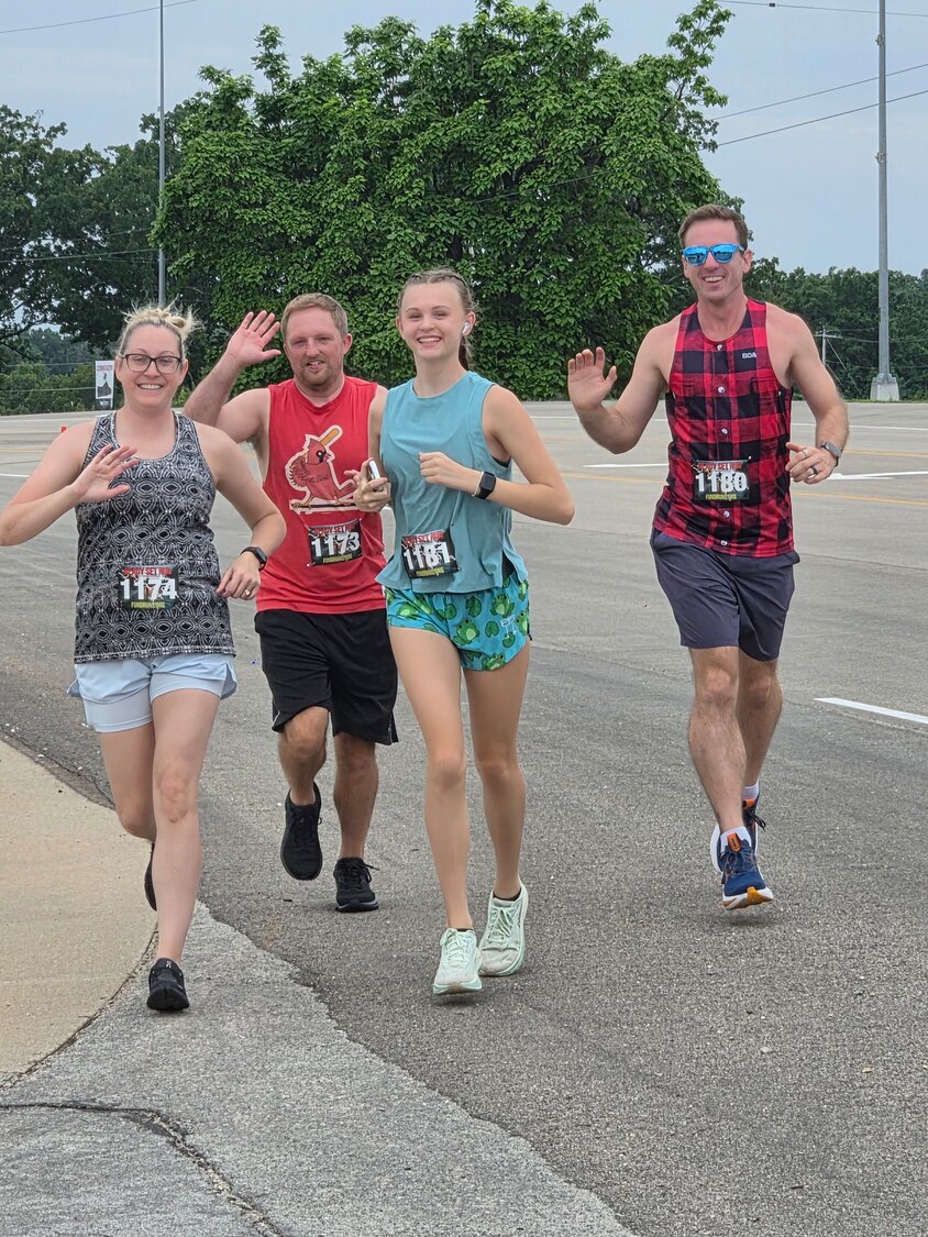 Runners drink, race from brewery to brewery in annual Brew to Brew 5K ...